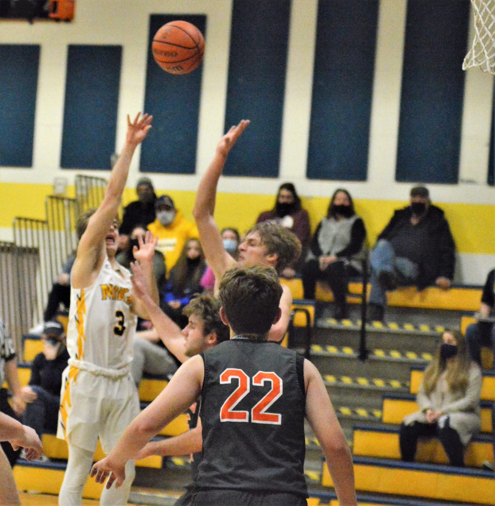Barrish pours in 36 as Mikes rally past J-M - Herald-Standard